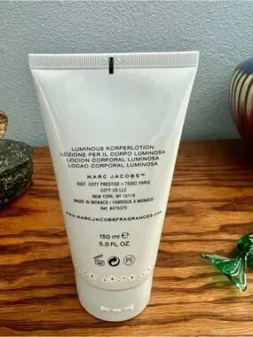 Marc Jacobs | Bath & Body | Marc Jacobs Daisy Dream Body Lotion ...